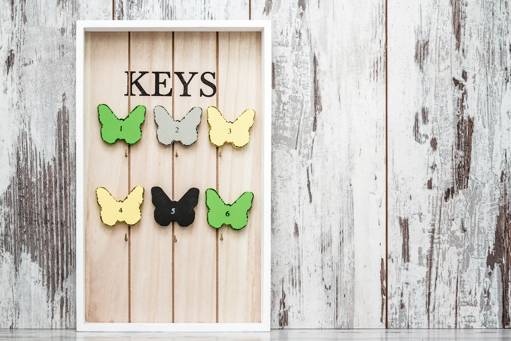 6 DIY Key Organizer Ideas - DIY Building Tools